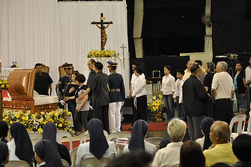 Cemetery Burial | Funeral Plan | Memorial Services | Burial | Family ...